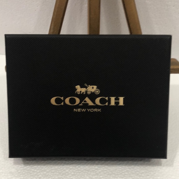 Coach | Accessories | Coach Bi Fold Wallet Box Excellent Condition ...